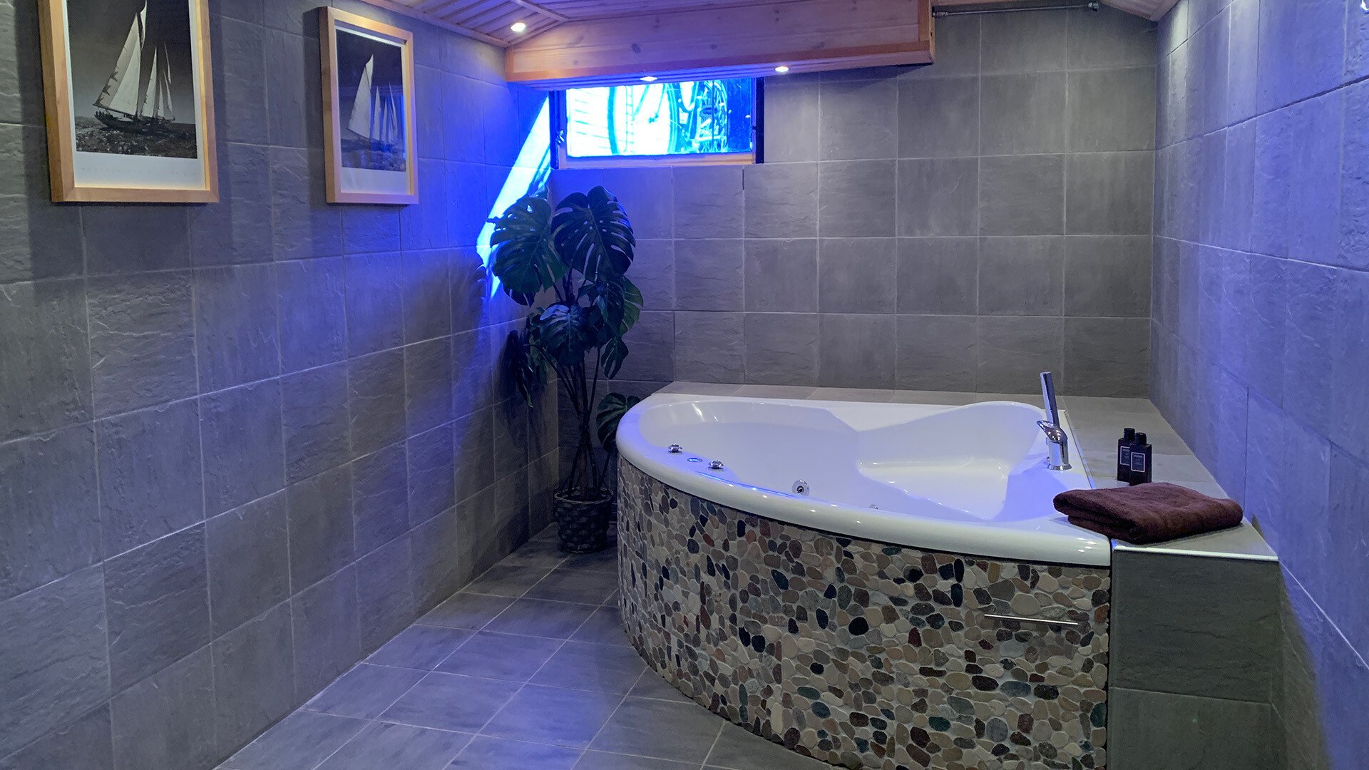 Är det möjligt att bygga badrum i källare med tillskjutande fukt ...