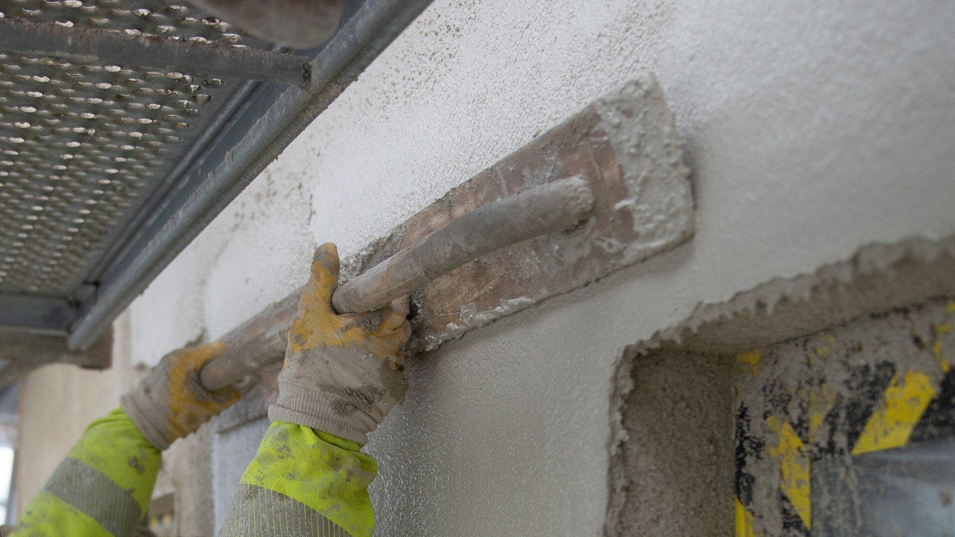 Putsa fasad: Steg för steg för en hållbar och snygg yta | Weber Sverige